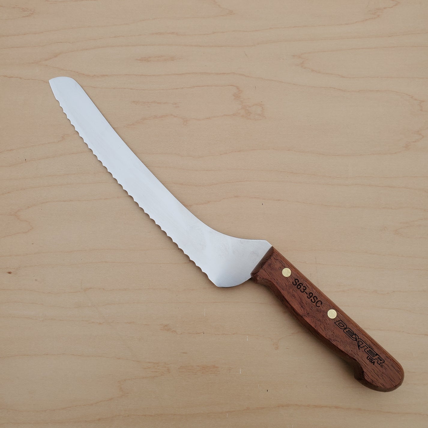 Dexter Russell Offset 9" Bread Knife – Uptown Cutlery